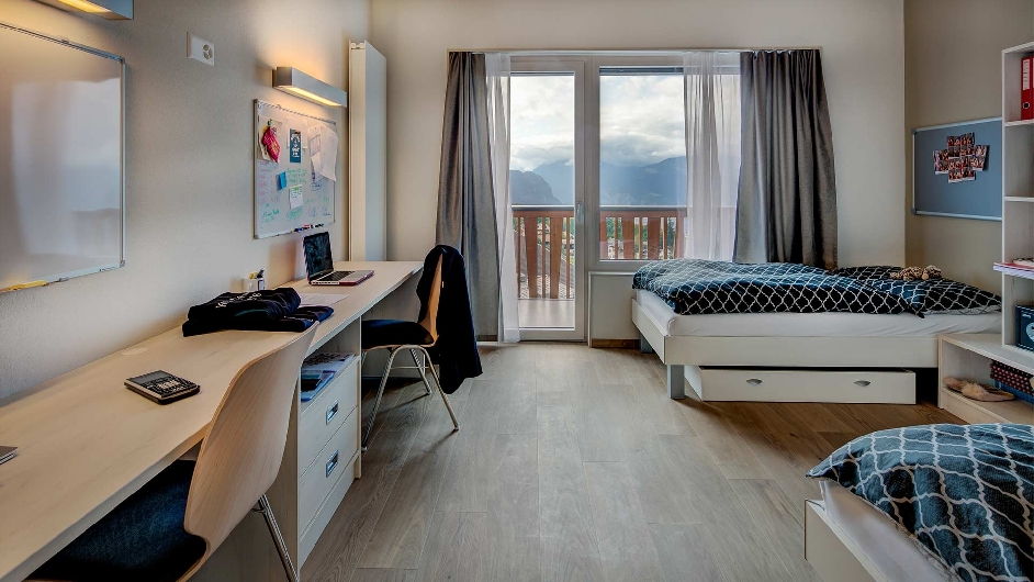 International Boarding School in the Swiss Alps - Beau Soleil